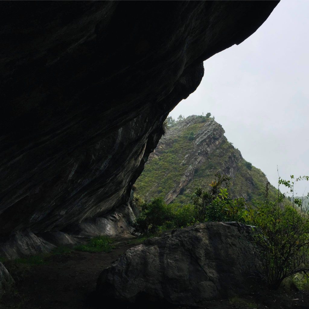 Caminata Farallones de Sutatausa – EL GRAND TOUR